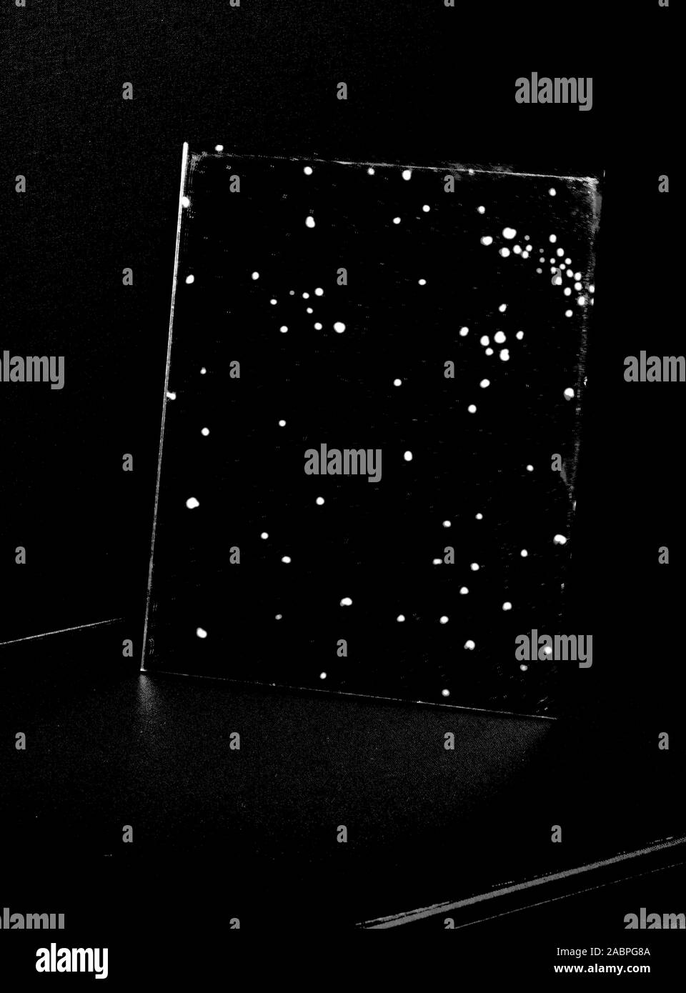 mirror reflecting stars Stock Photo - Alamy