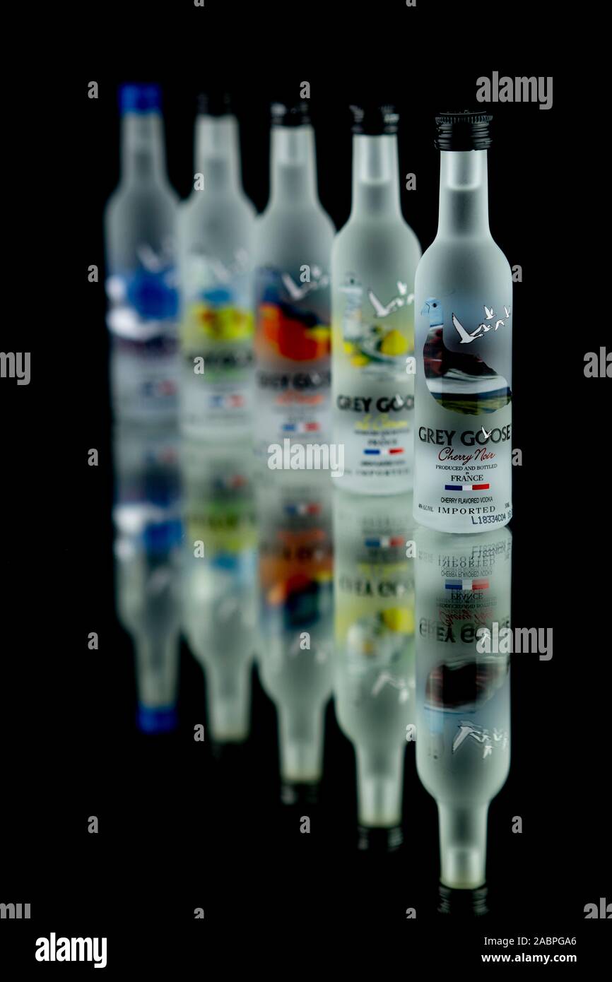 Grey goose bottle hi-res stock photography and images - Alamy