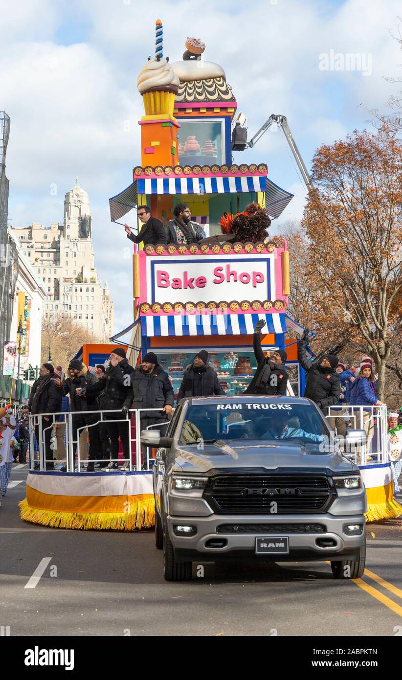 New York, NY - November 28, 2019: Jimmy Fallon and The Roots rides ...