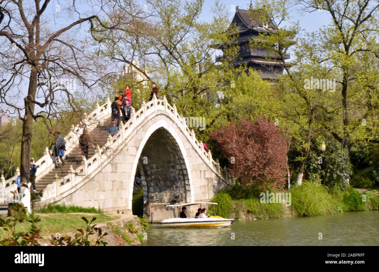 Moon and bridge and china hi-res stock photography and images - Alamy