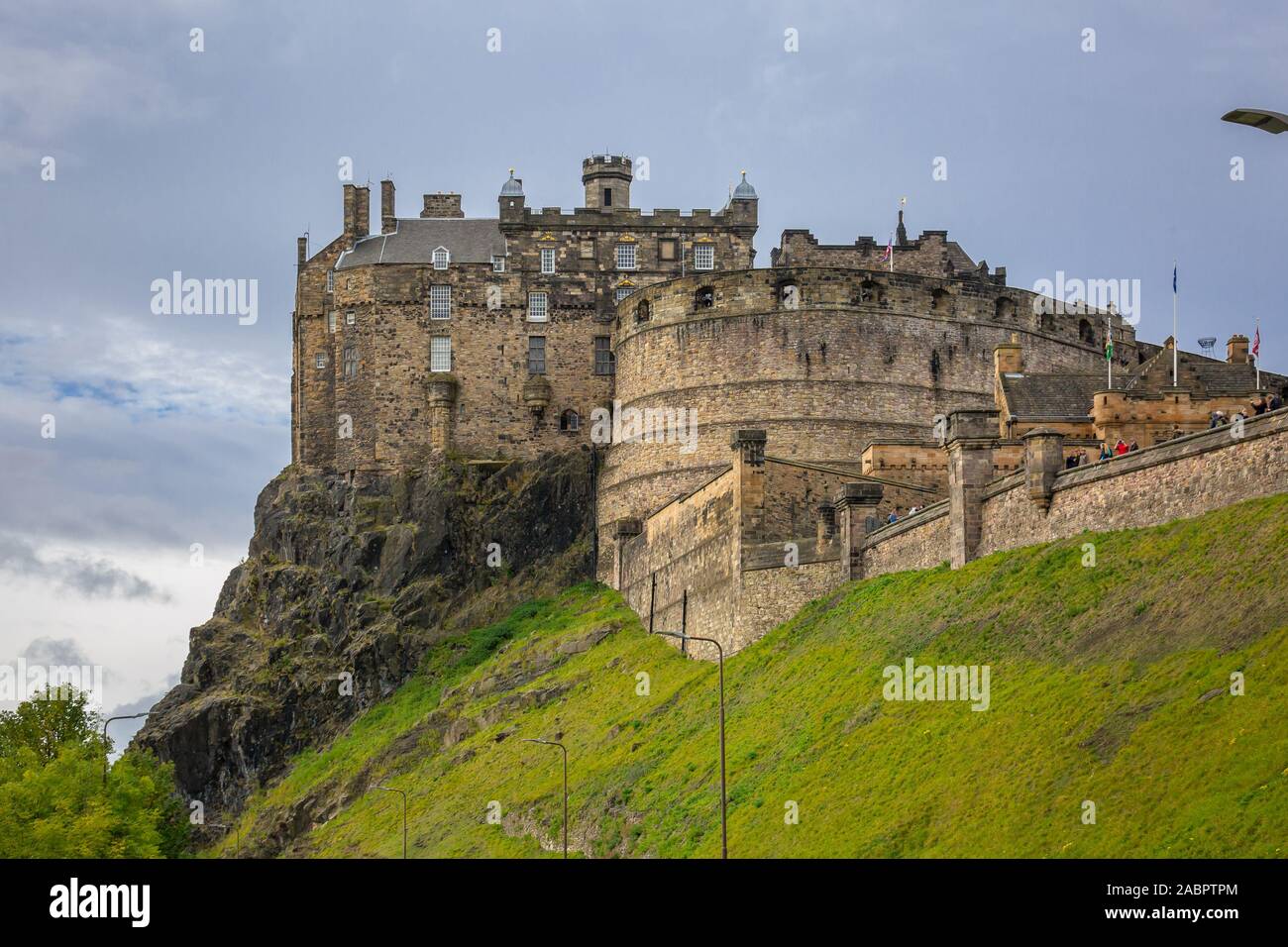 Edinburgh Castle on Castle Rock in Edinburgh. Scotland Stock Photo - Alamy