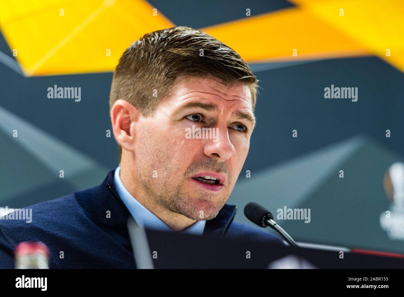 Steven gerrard rangers team hi-res stock photography and images - Alamy