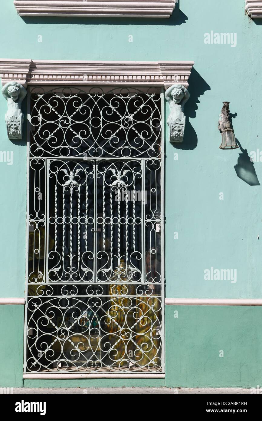 Colonial era style architecture, Merida Mexico Stock Photo - Alamy