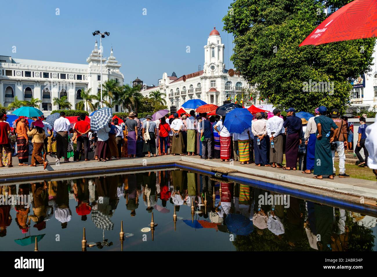 Political gathering hi-res stock photography and images - Alamy
