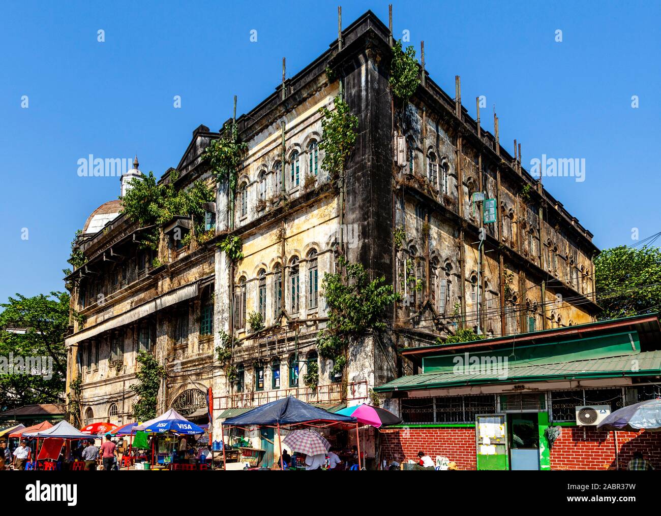 Yangon architecture yangon colonial burma colonial hi-res stock ...