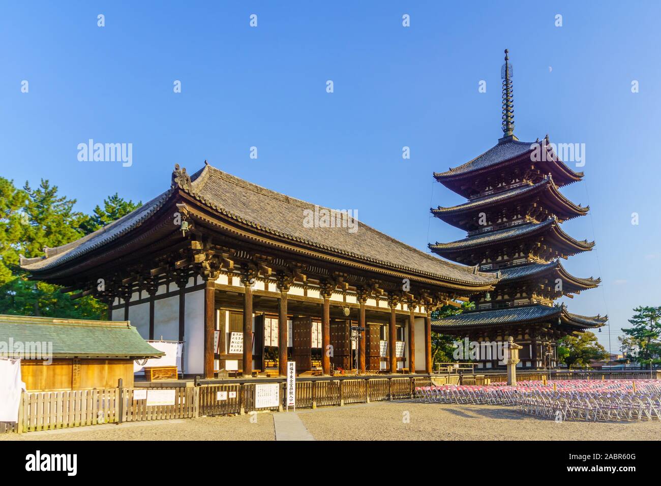 Five storied temple hi-res stock photography and images - Alamy