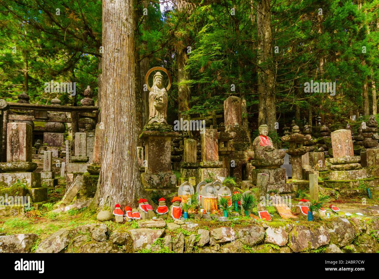 Tombstone japanese cemetery graveyard hi-res stock photography and ...