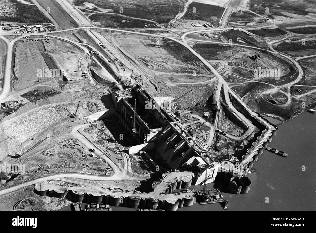 Aerial photo of the construction at Barkley Dam in Kuttawa, Ky., taken ...