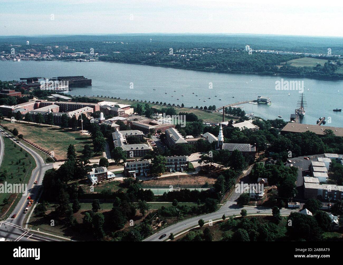 New london connecticut coast guard hi-res stock photography and images ...