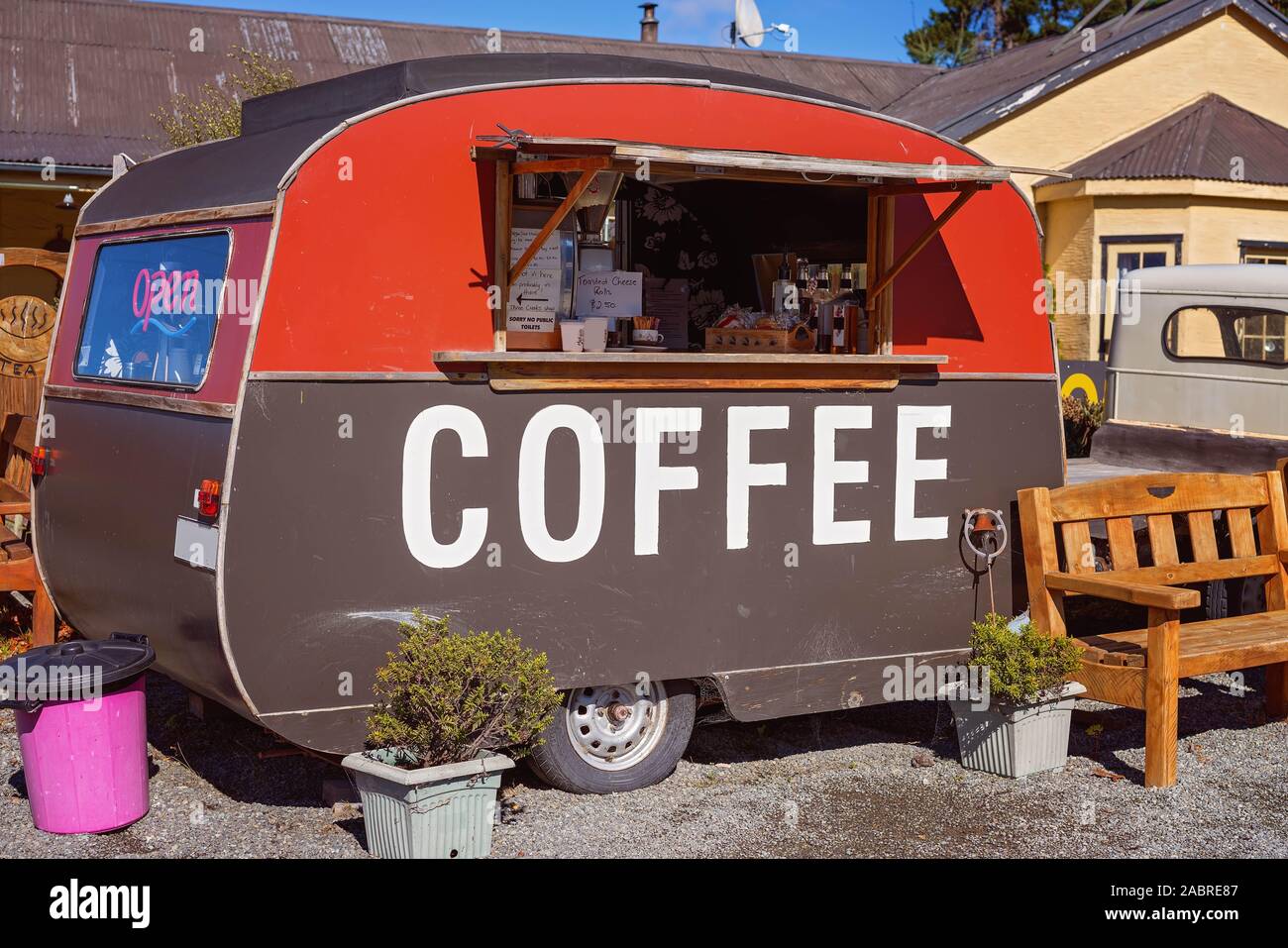 Caravan for signage hi-res stock photography and images - Alamy