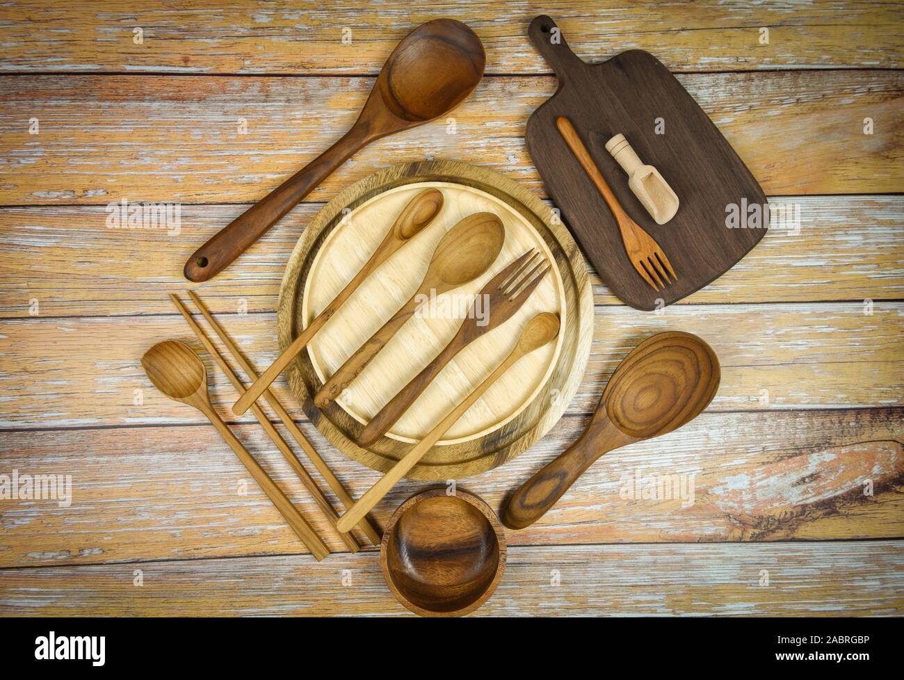 Natural kitchen tools wood products / Kitchen utensils background with ...