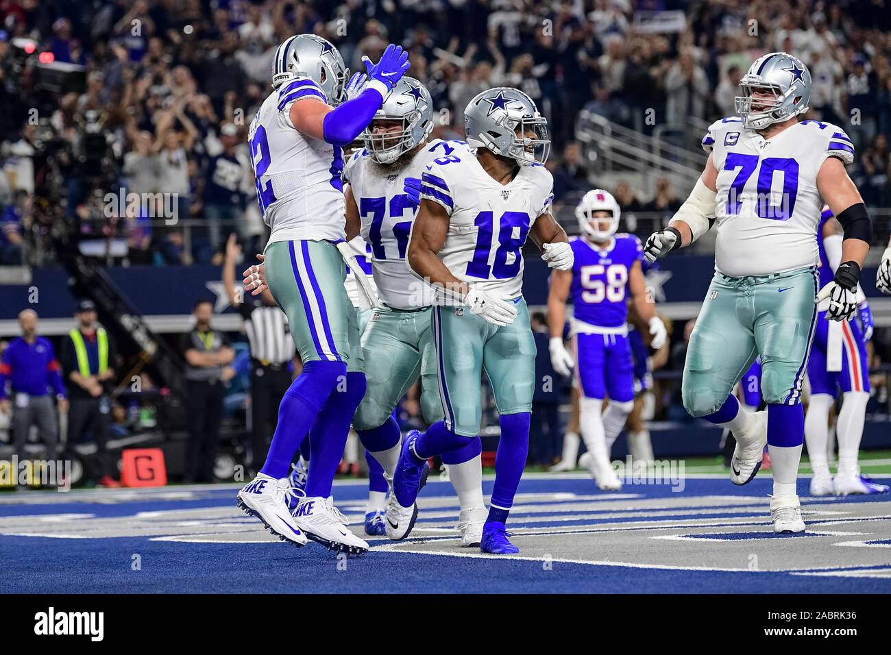 Arlington, Texas, USA. 28th Nov, 2019. Dallas Cowboys tight end Jason ...