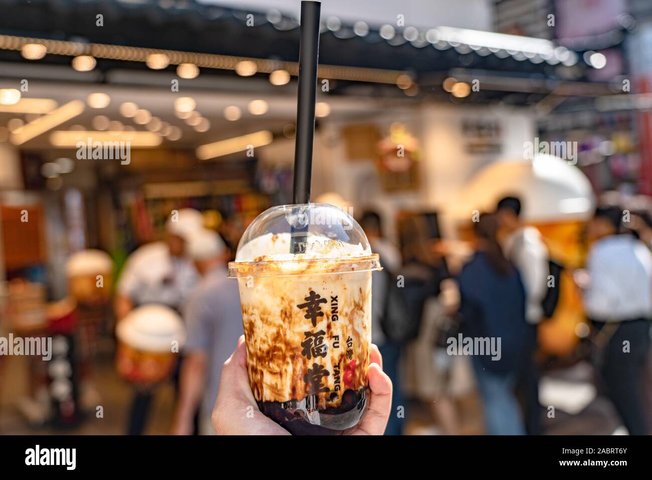 Bubble tea night market hi-res stock photography and images - Alamy