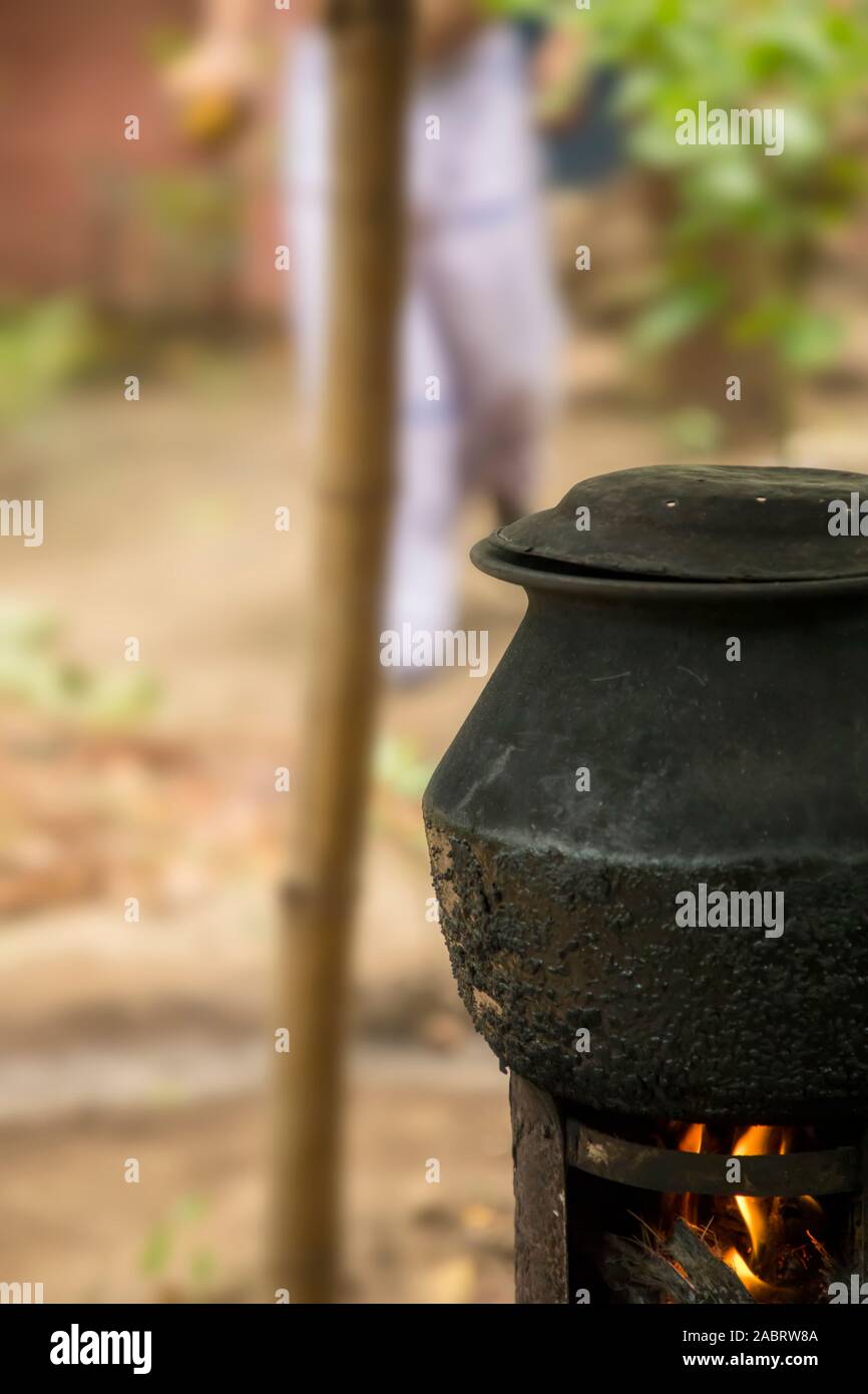 Village life water heating pot, Indian Traditional Old Water Heating ...