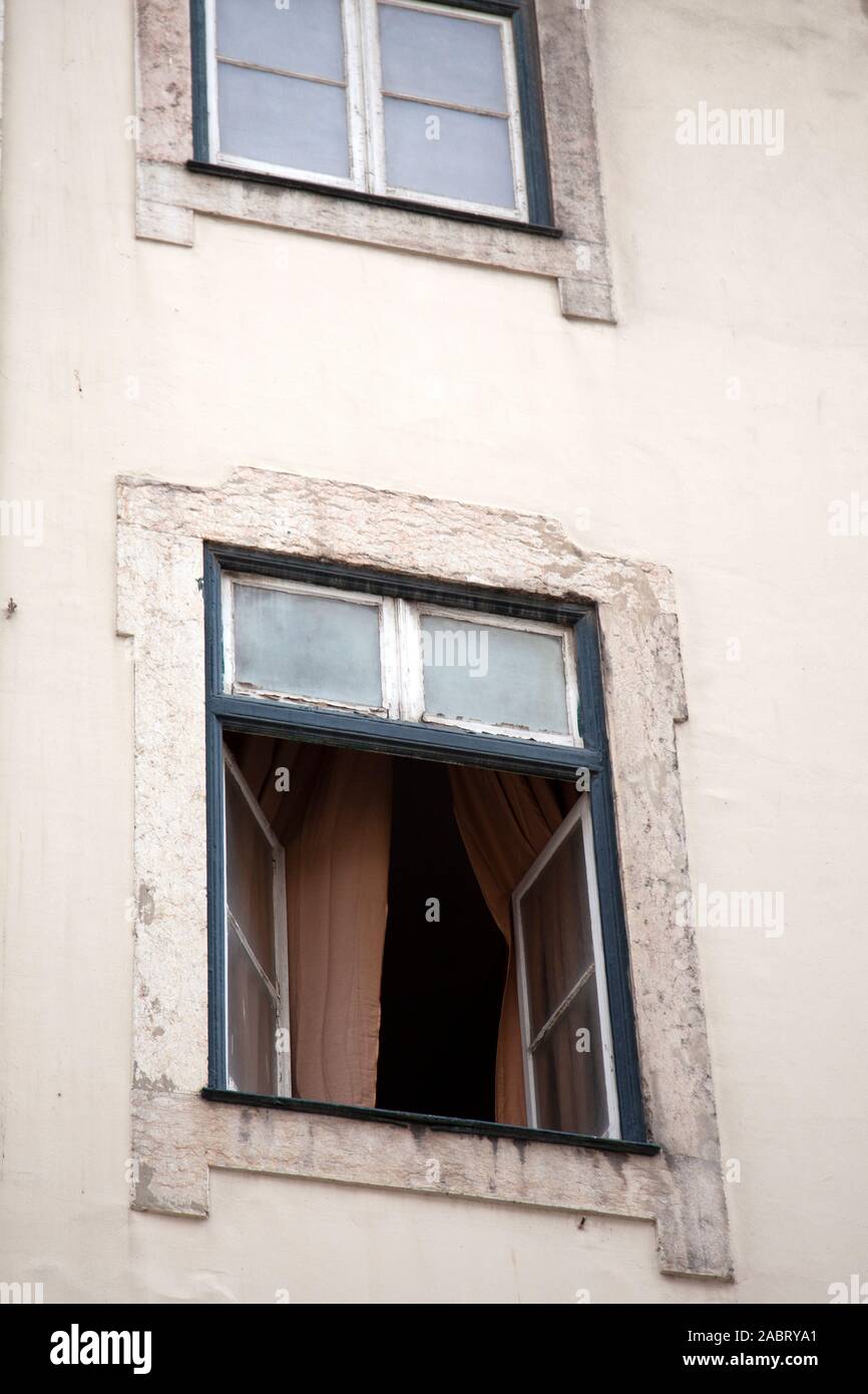 Open curtains hi-res stock photography and images - Alamy