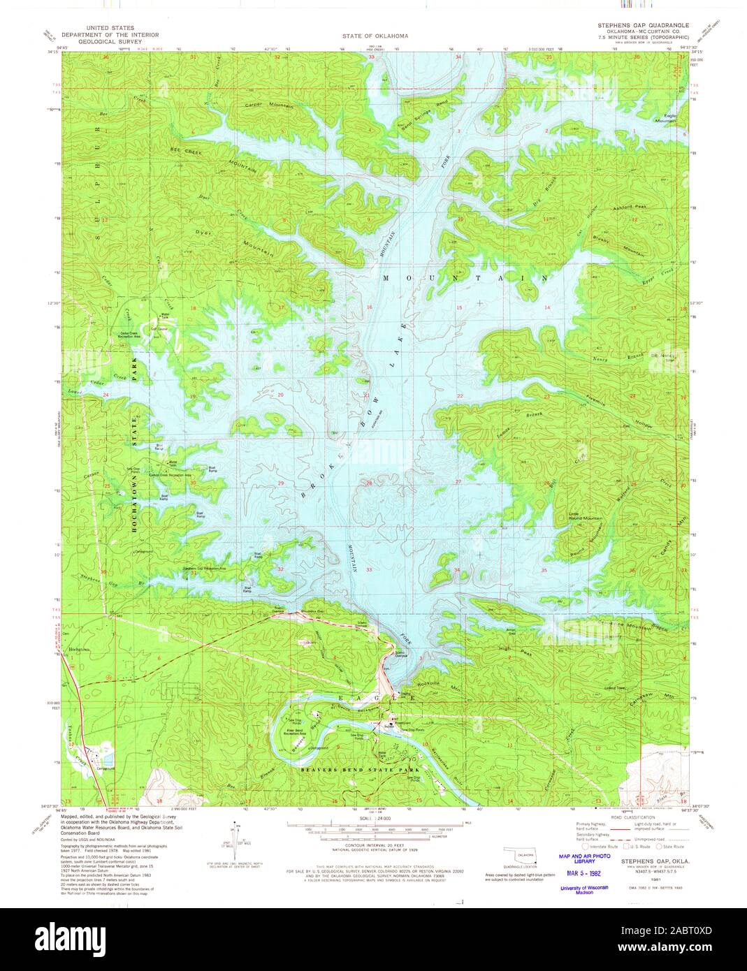 USGS TOPO Map Oklahoma OK Stephens Gap 706852 1981 24000 Restoration Stock Photo - Alamy