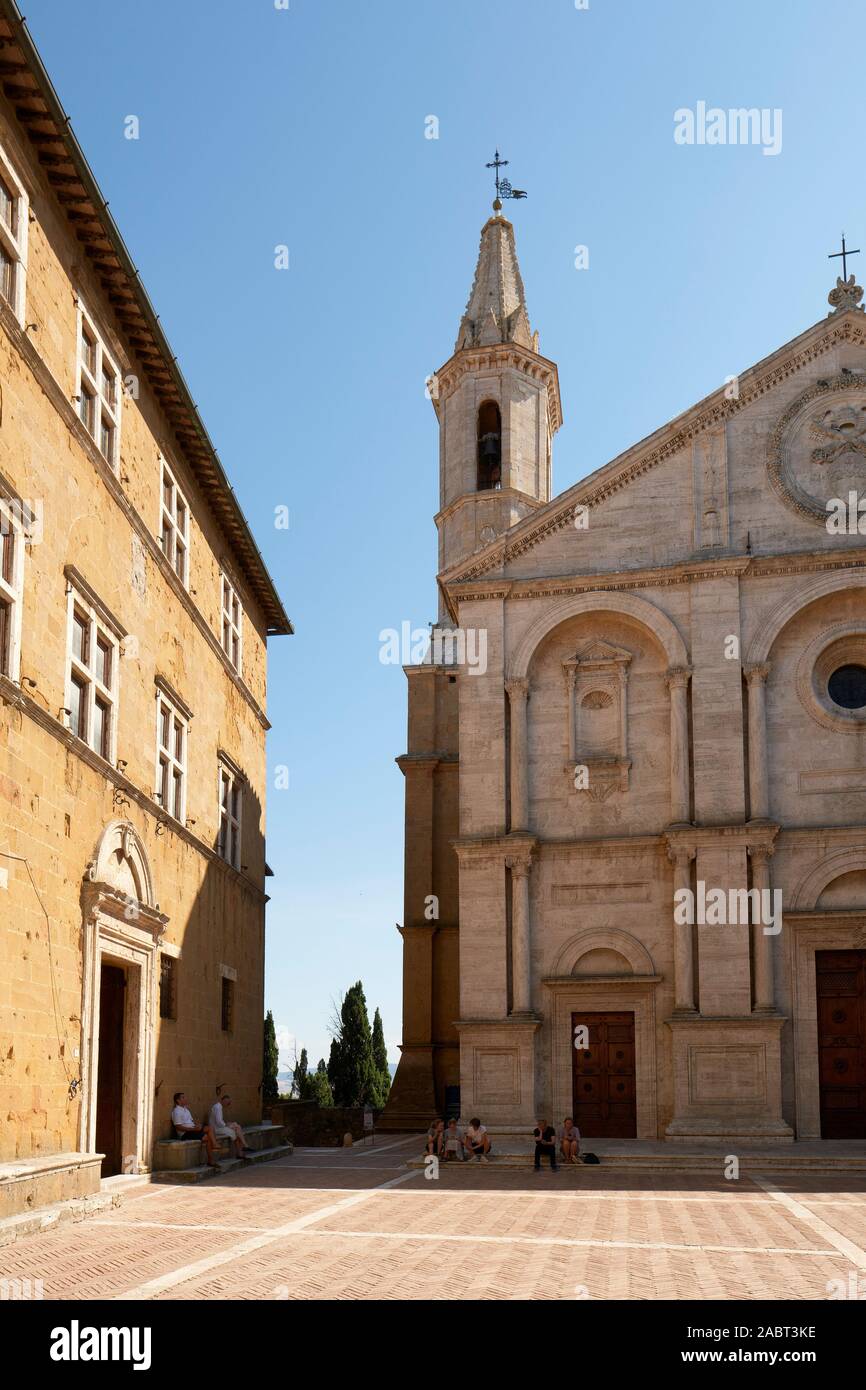 Taking the shade in the Piazza Pio II and Pienza Duomo in the historic ...