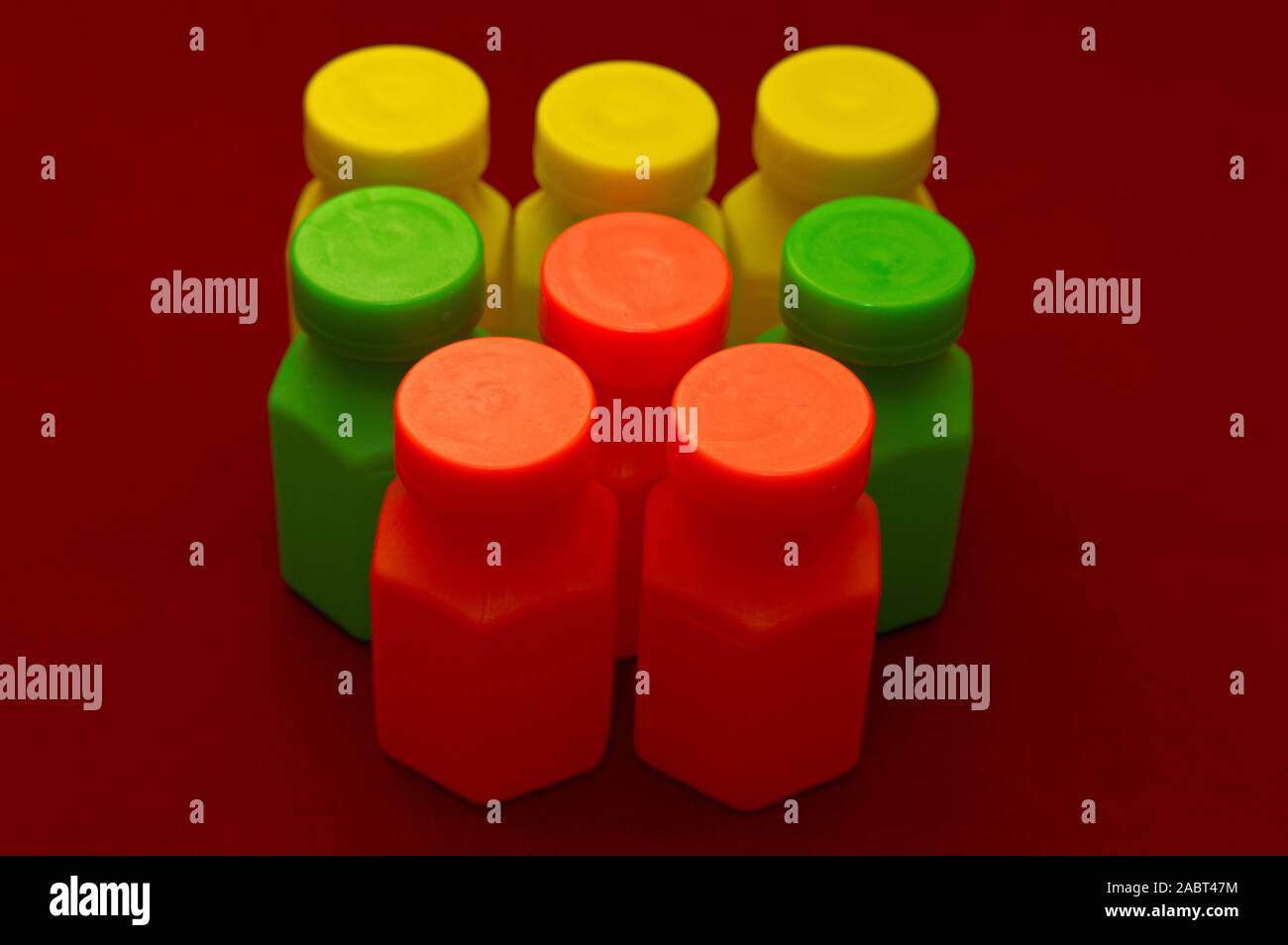 Coloured pots of paint hi-res stock photography and images - Alamy