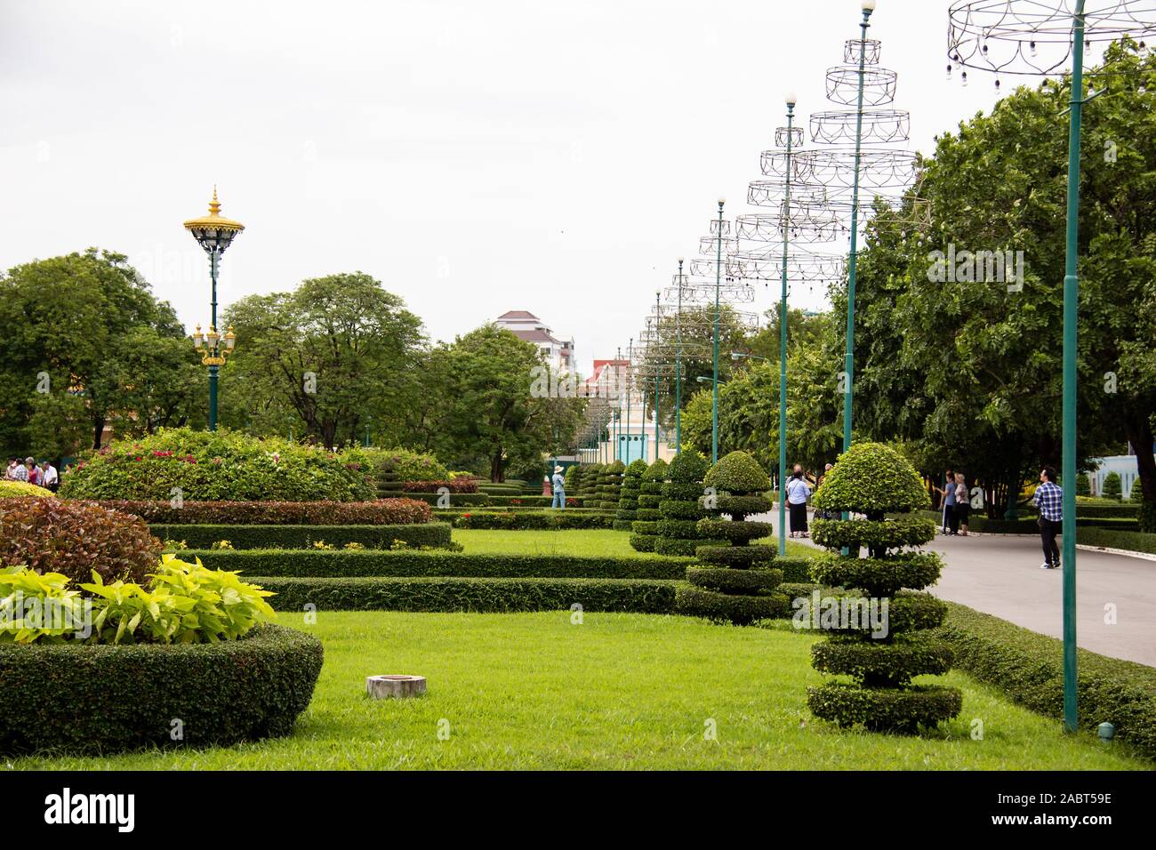 The palace garden in Phnom Penh Stock Photo - Alamy