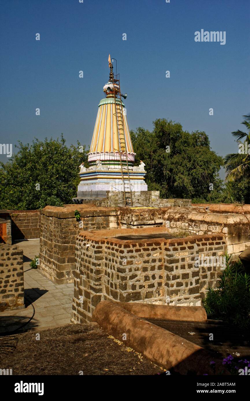 Hemadpanthi Sangameshwar temple Stock Photo - Alamy