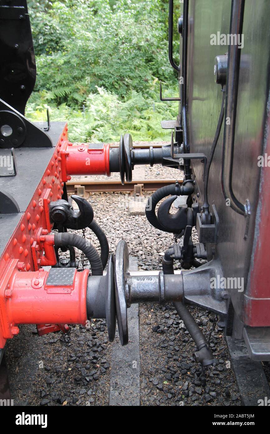 Track connections hi-res stock photography and images - Alamy