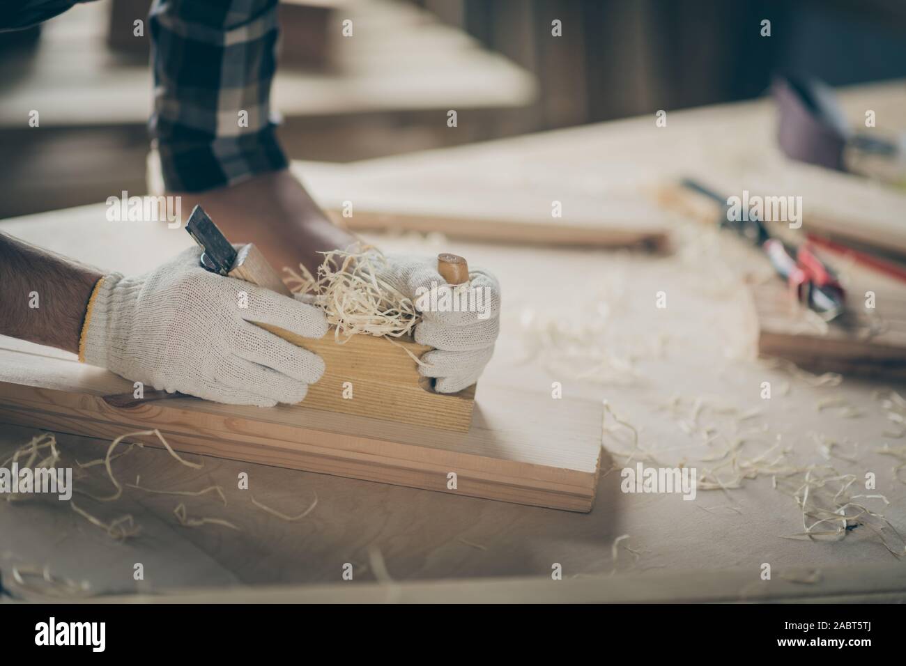 Self build table hi-res stock photography and images - Alamy