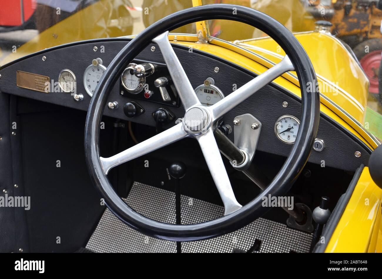 Vintage car instruments hi-res stock photography and images - Alamy