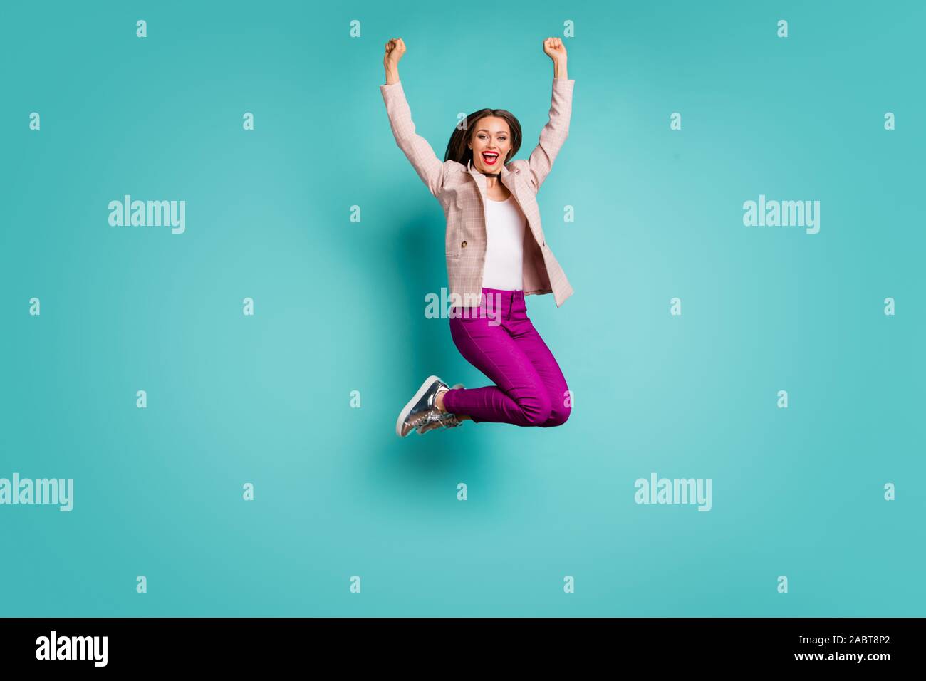 Full length body size view of her she nice attractive cheerful cheery ...