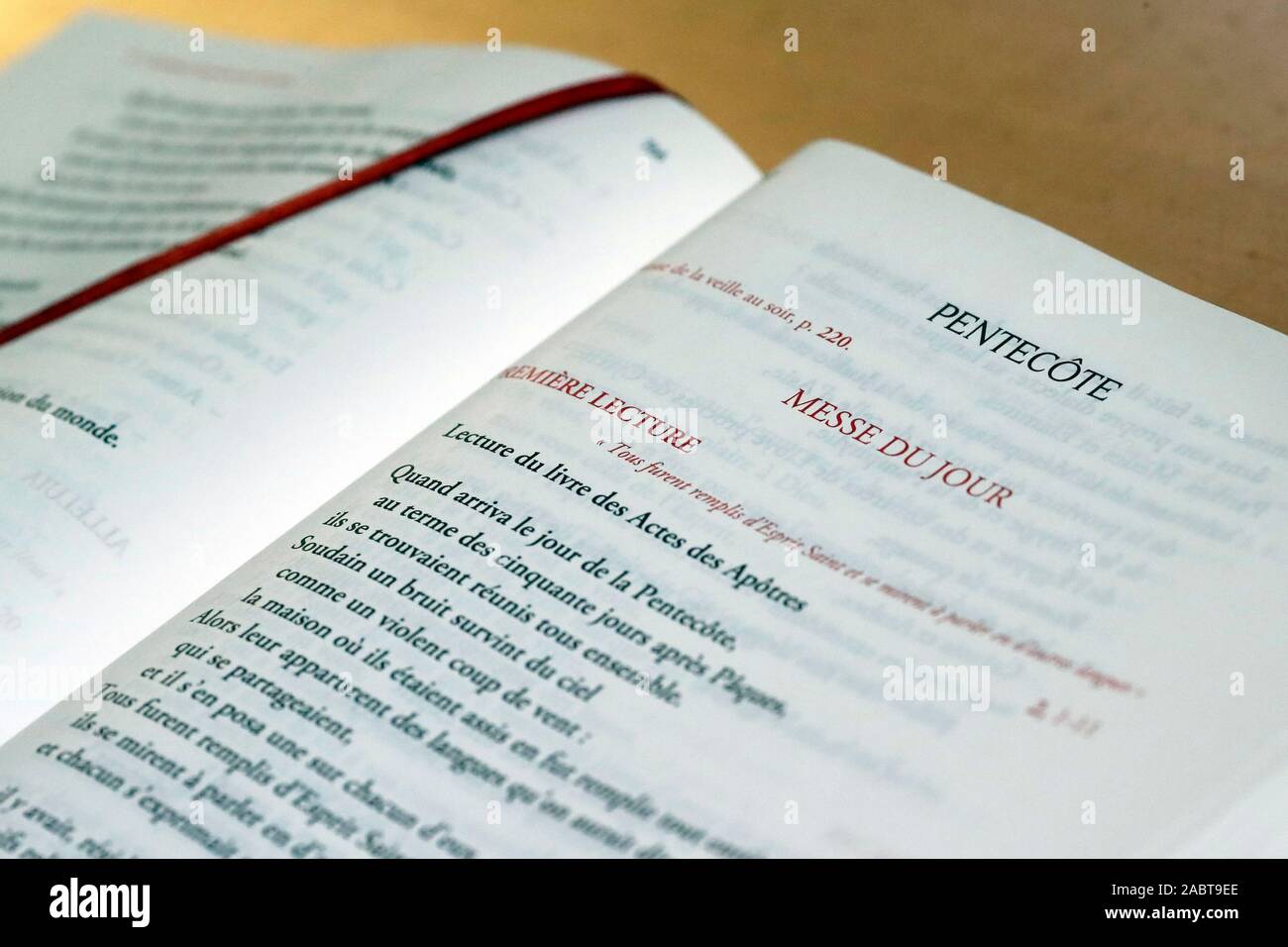 Mass lectionary hi-res stock photography and images - Alamy