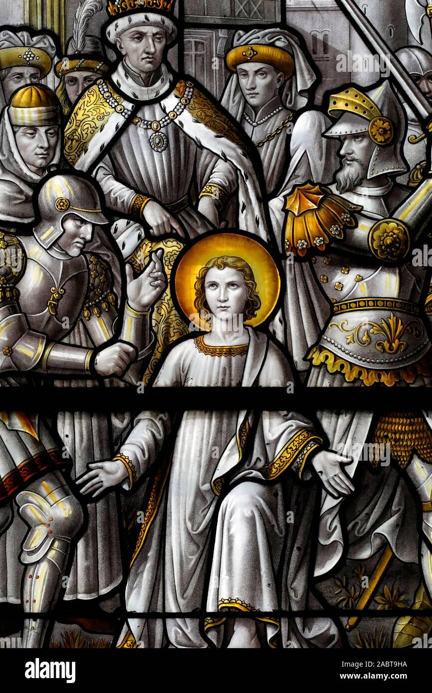 Notre dame de beaune basilica hi-res stock photography and images - Alamy