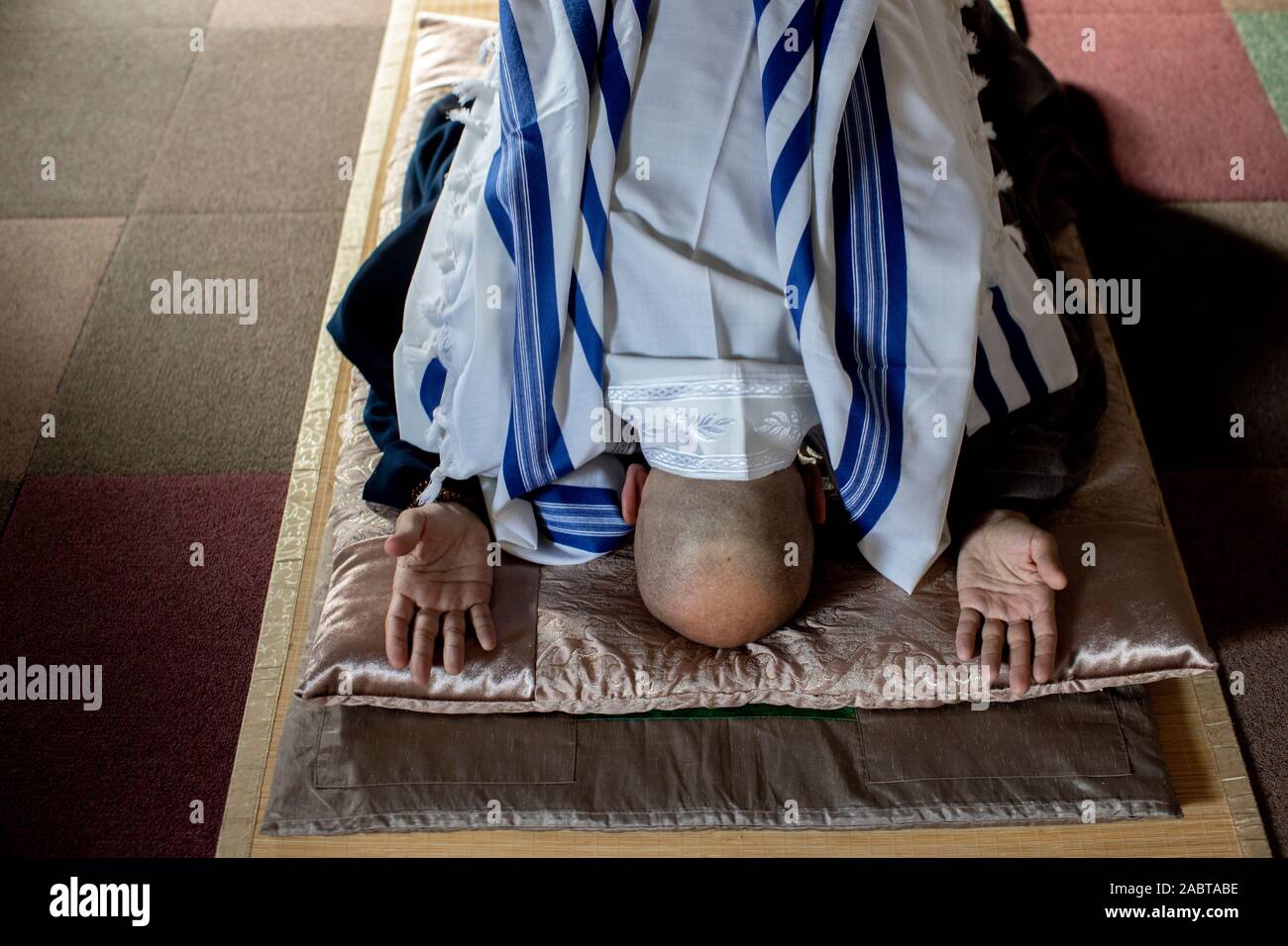 Zen sesshin (retreat) in Tamie, France. Prosternation Stock Photo - Alamy