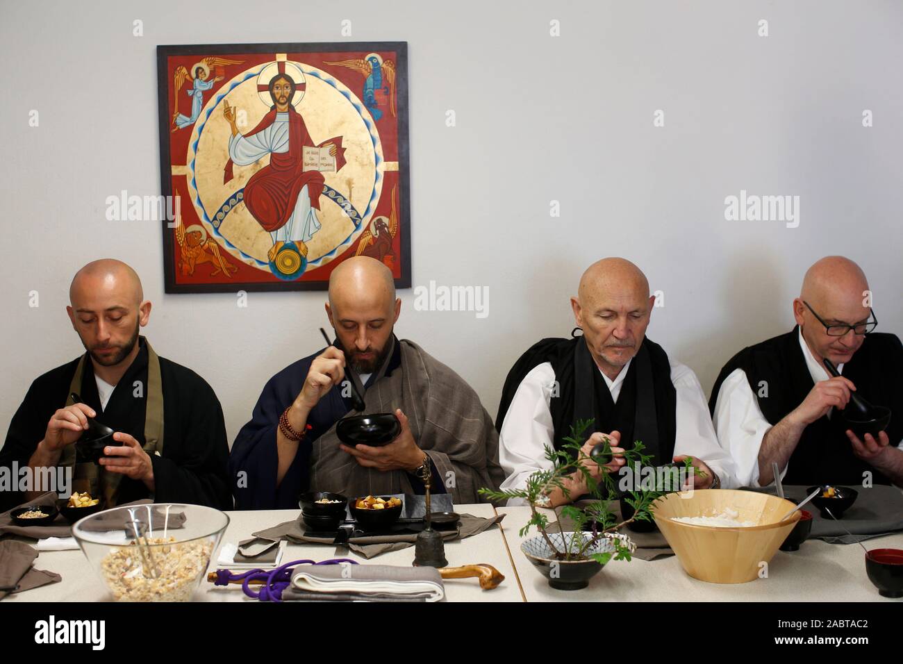 Monastery buddhist meal eating hi-res stock photography and images - Alamy