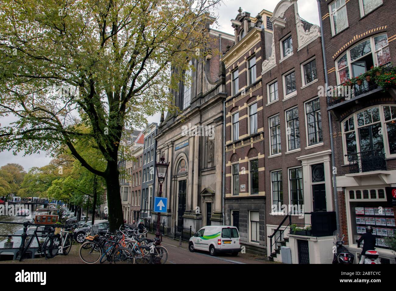 Church de duif amsterdam hi-res stock photography and images - Alamy