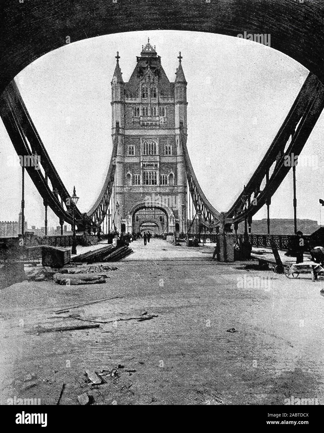 Old bridge construction hi-res stock photography and images - Alamy