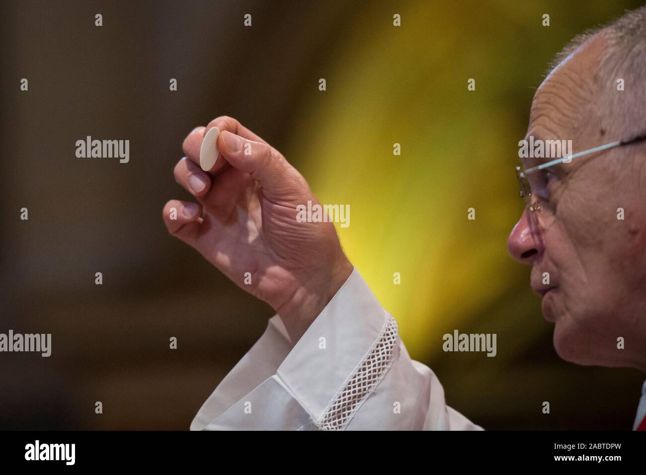 Holy Communion - Catholic priest in Rome, Italy Stock Photo - Alamy