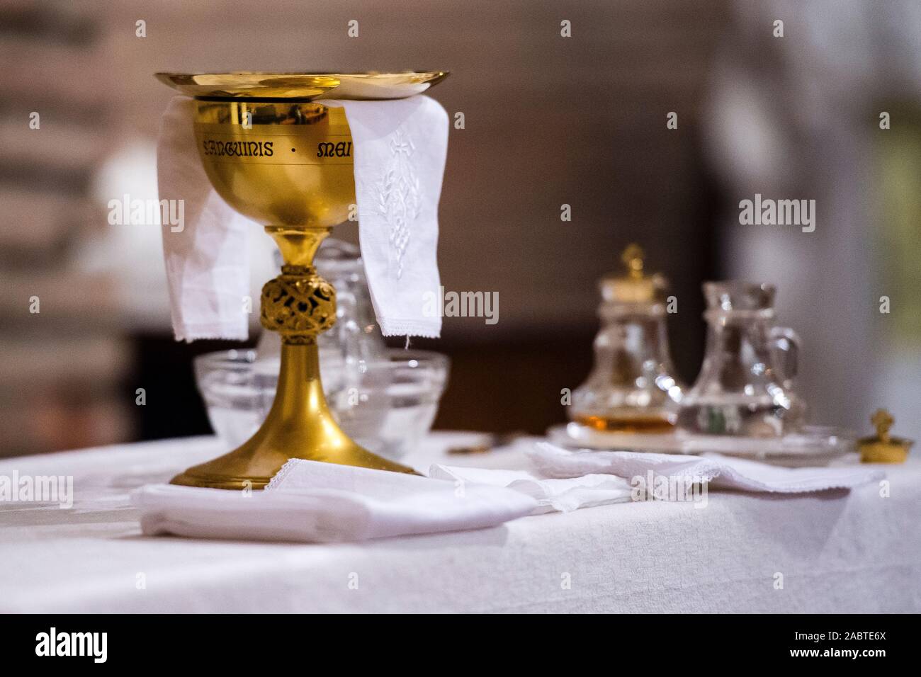 Burette hi-res stock photography and images - Alamy