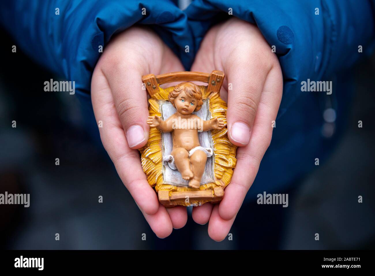 Children take Baby Jesus from their Nativity Scene (Bambinelli ...