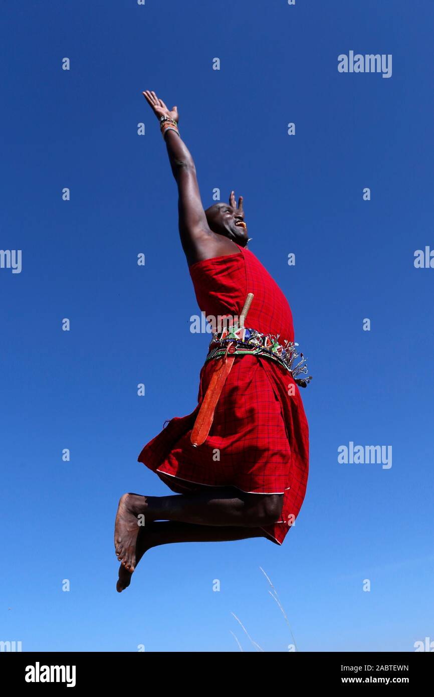 Kenyan traditional dance hi-res stock photography and images - Alamy