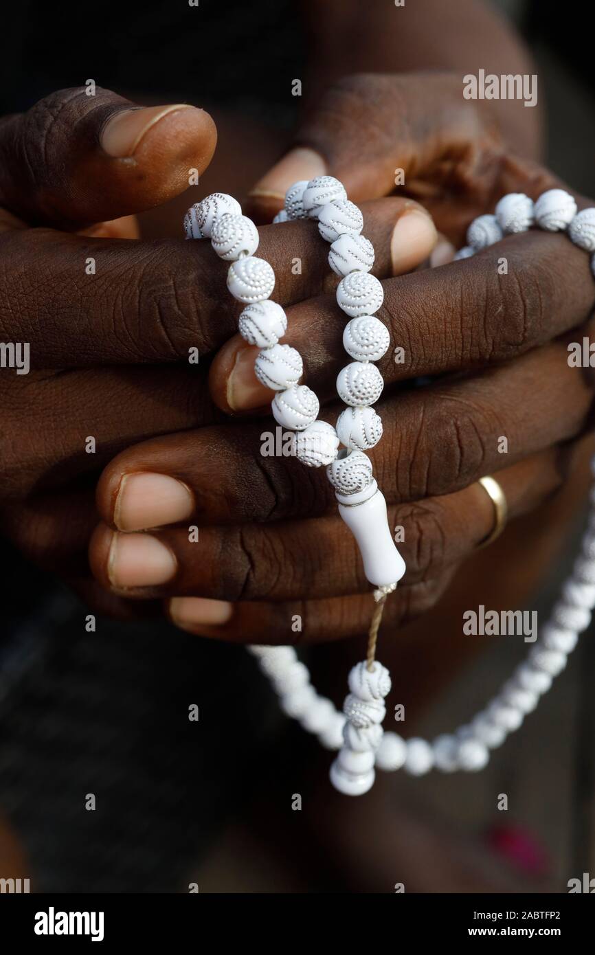 Islamic praying hands hi-res stock photography and images - Alamy