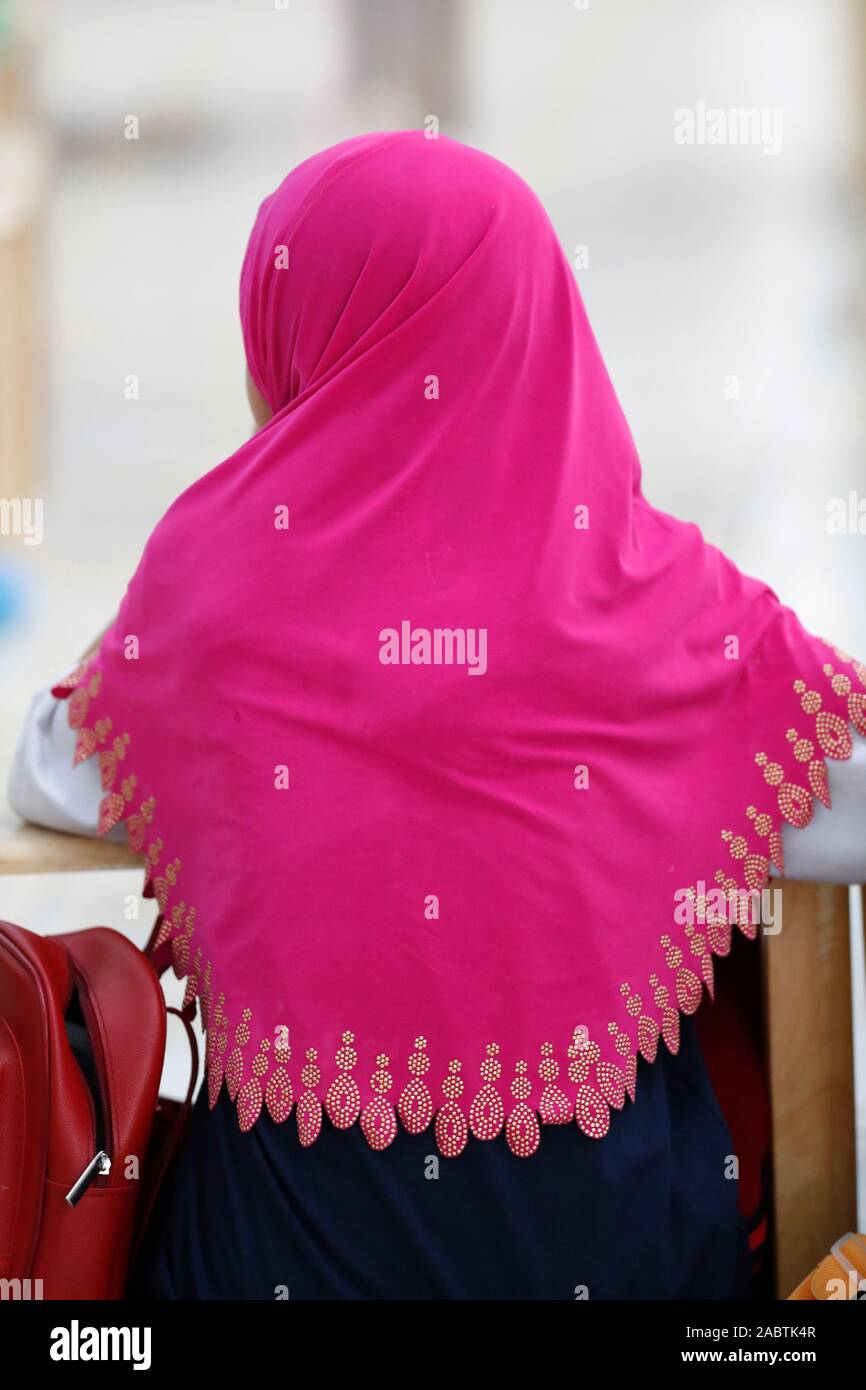 Muslim girl back view hi-res stock photography and images - Alamy