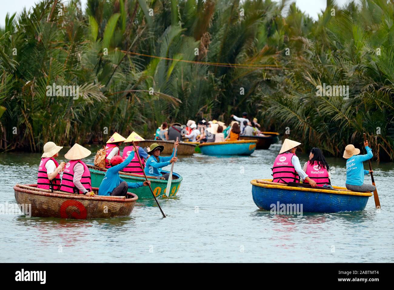 Traditional bamboo basket boat tour. Hoi An. Vietnam Stock Photo - Alamy