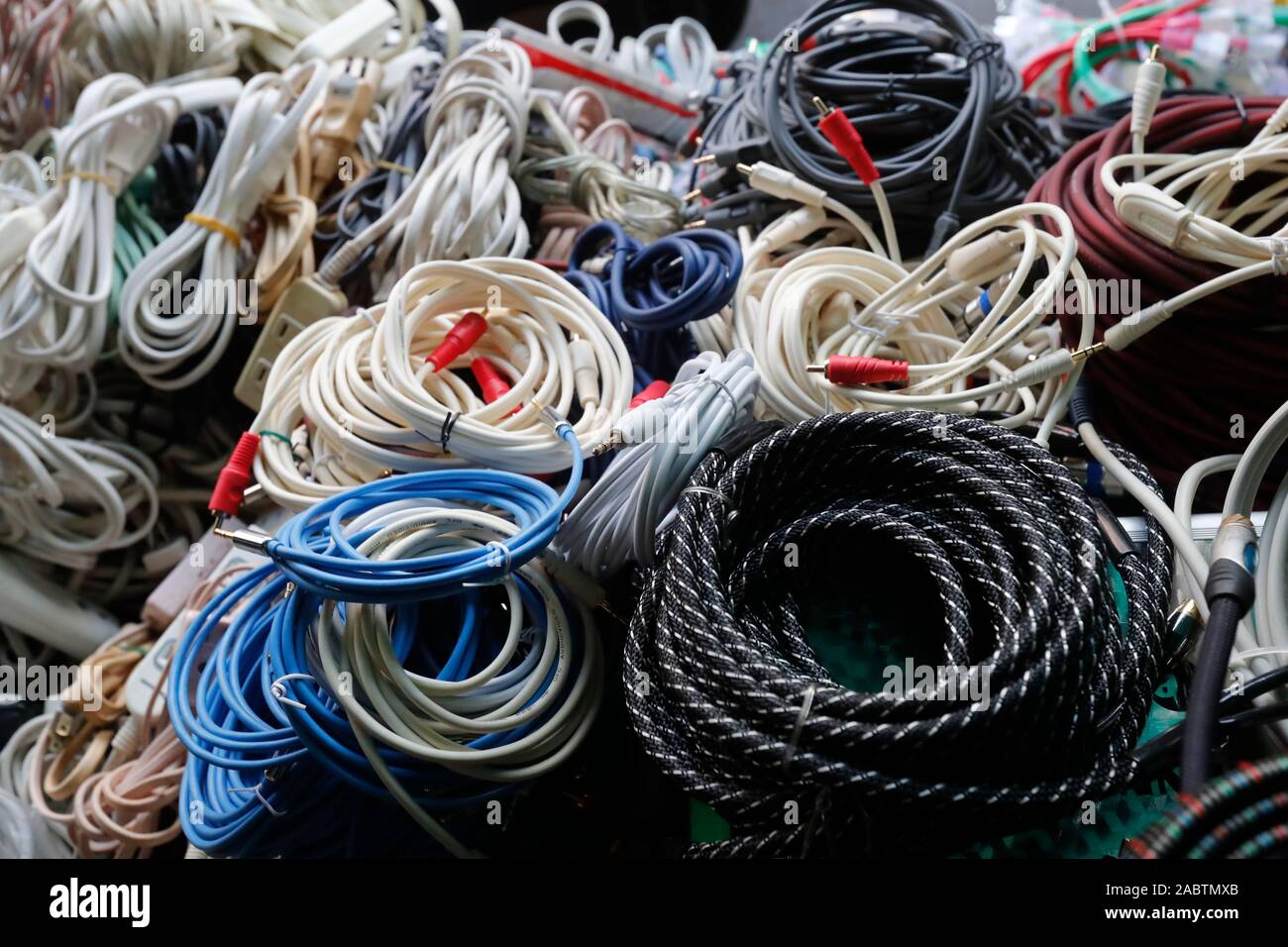Cable shop hi-res stock photography and images - Alamy