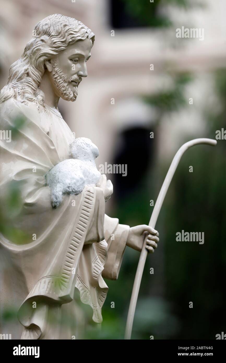 Good shepherd jesus statue hi-res stock photography and images - Alamy