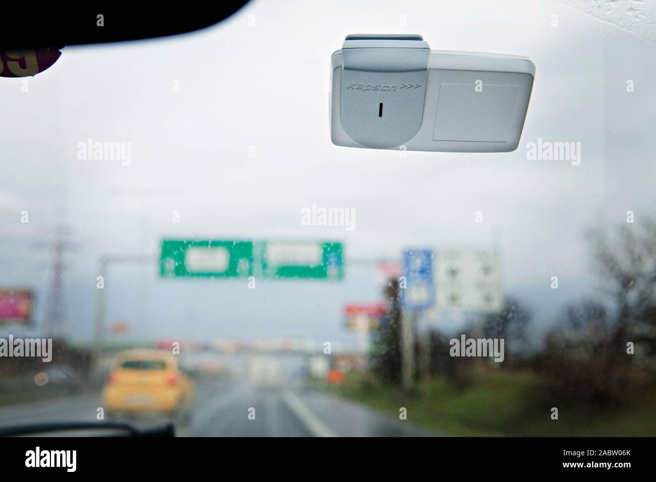 Electronic tag electronic toll etc hi-res stock photography and images ...