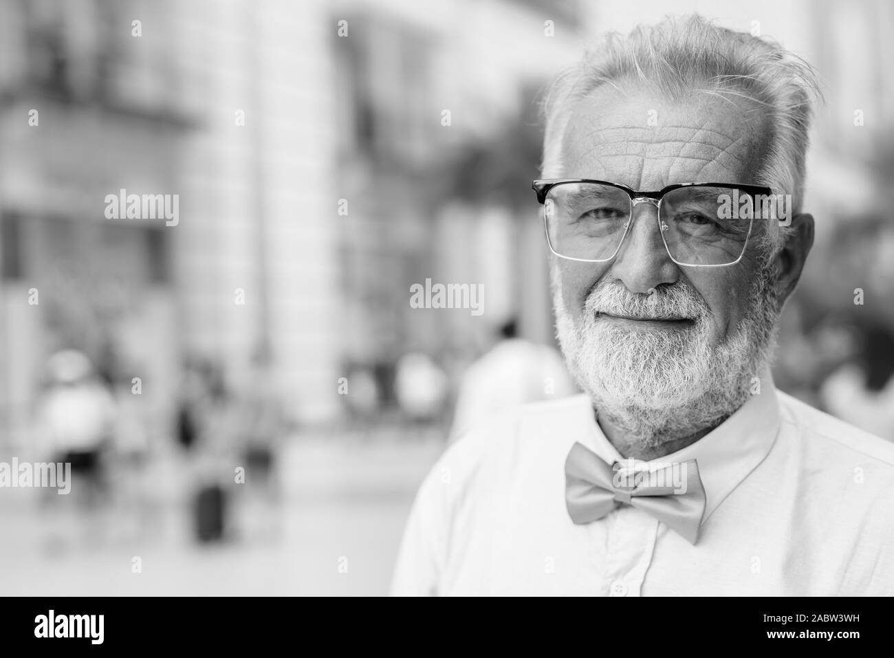 Old building in bangkok Black and White Stock Photos & Images - Alamy