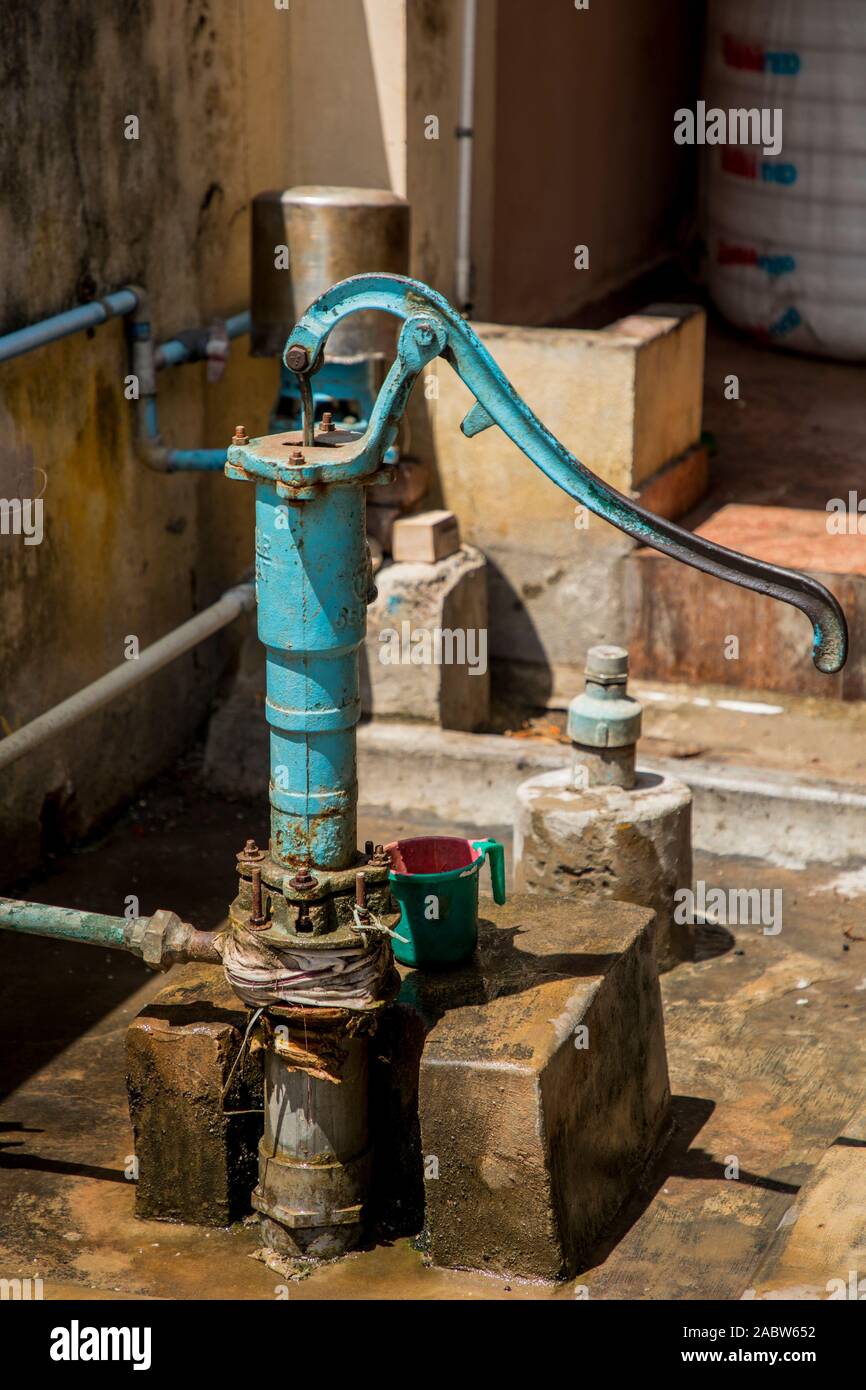 Wooden Pump Antique Pump Stock Photos & Wooden Pump Antique Pump Stock ...