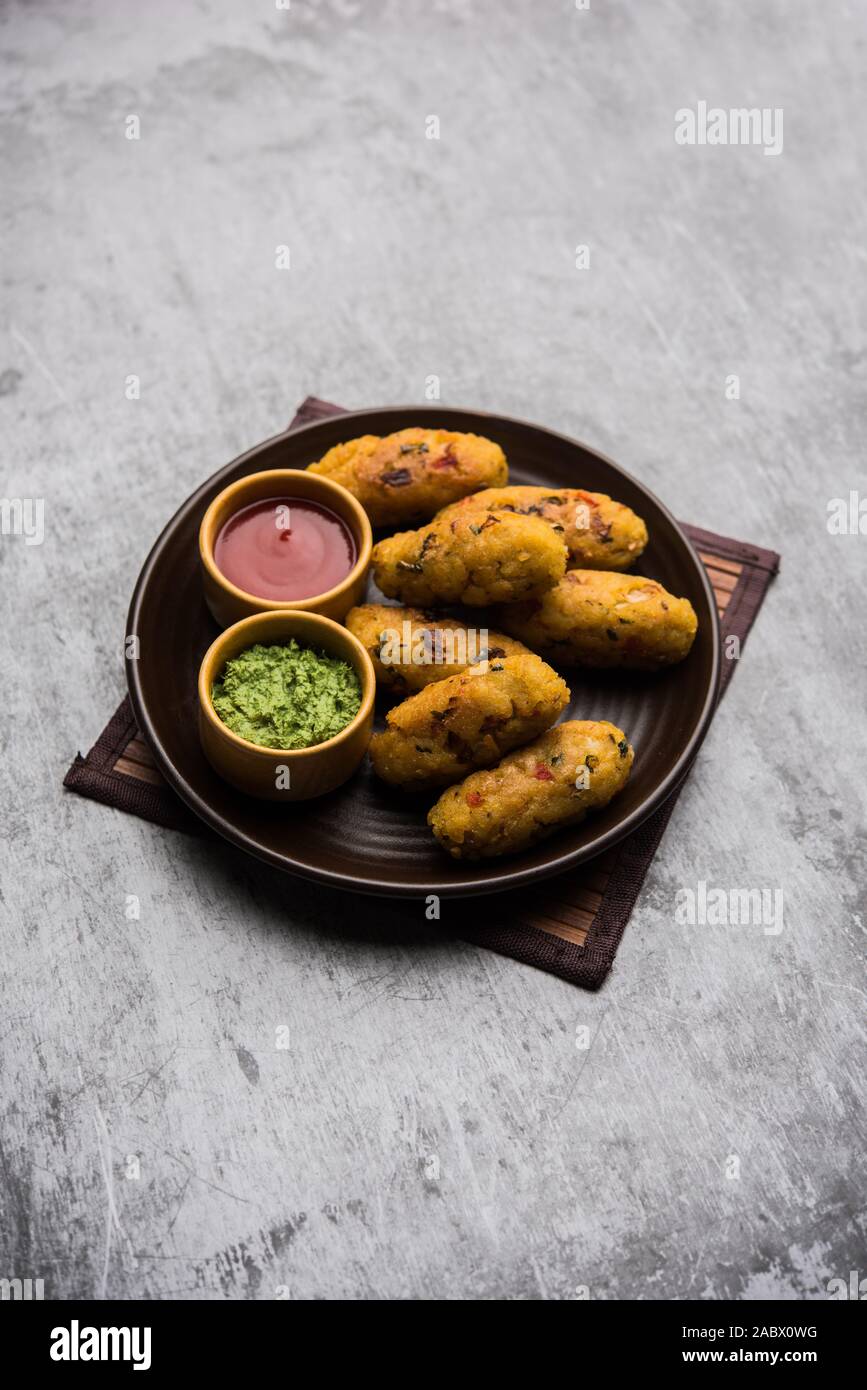 Poha chutney hi-res stock photography and images - Alamy