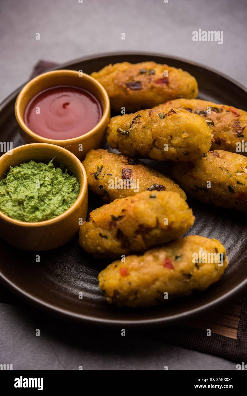 Poha chutney hi-res stock photography and images - Alamy