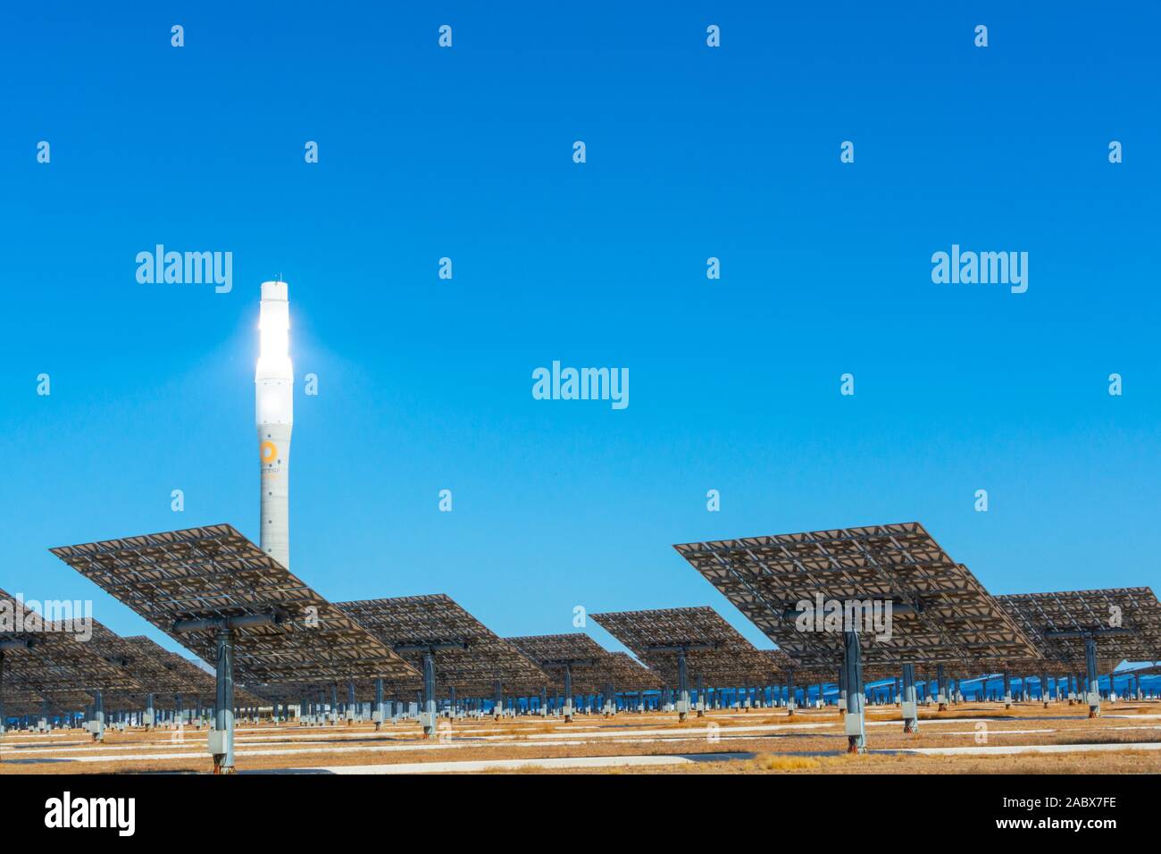 Concentrated solar power plant hi-res stock photography and images - Alamy