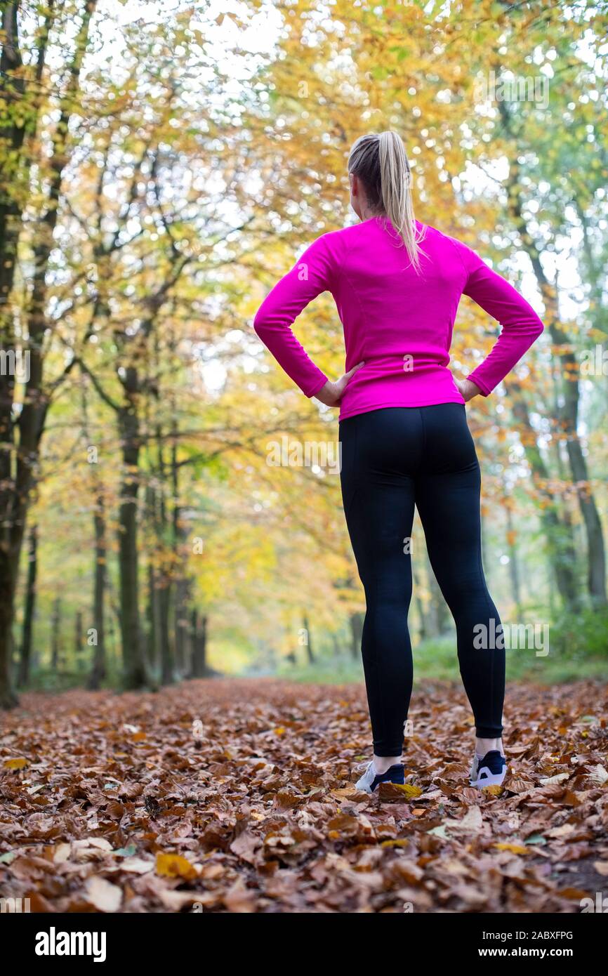 20s active autumn hi-res stock photography and images - Alamy